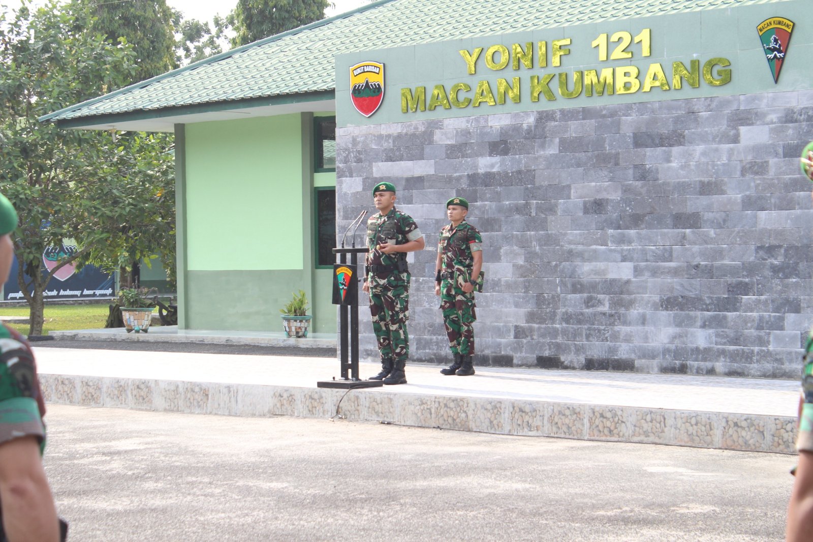 Kegiatan Tradisi Pelepasan Pindah Satuan Yonif 121/MK – Badai News